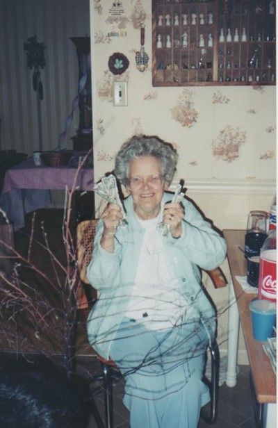 "2017" - ...RENIE'S HOT LINE