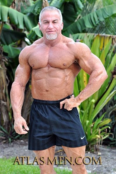 Chris Filippelli from Hollywood Hills High School - Classmates