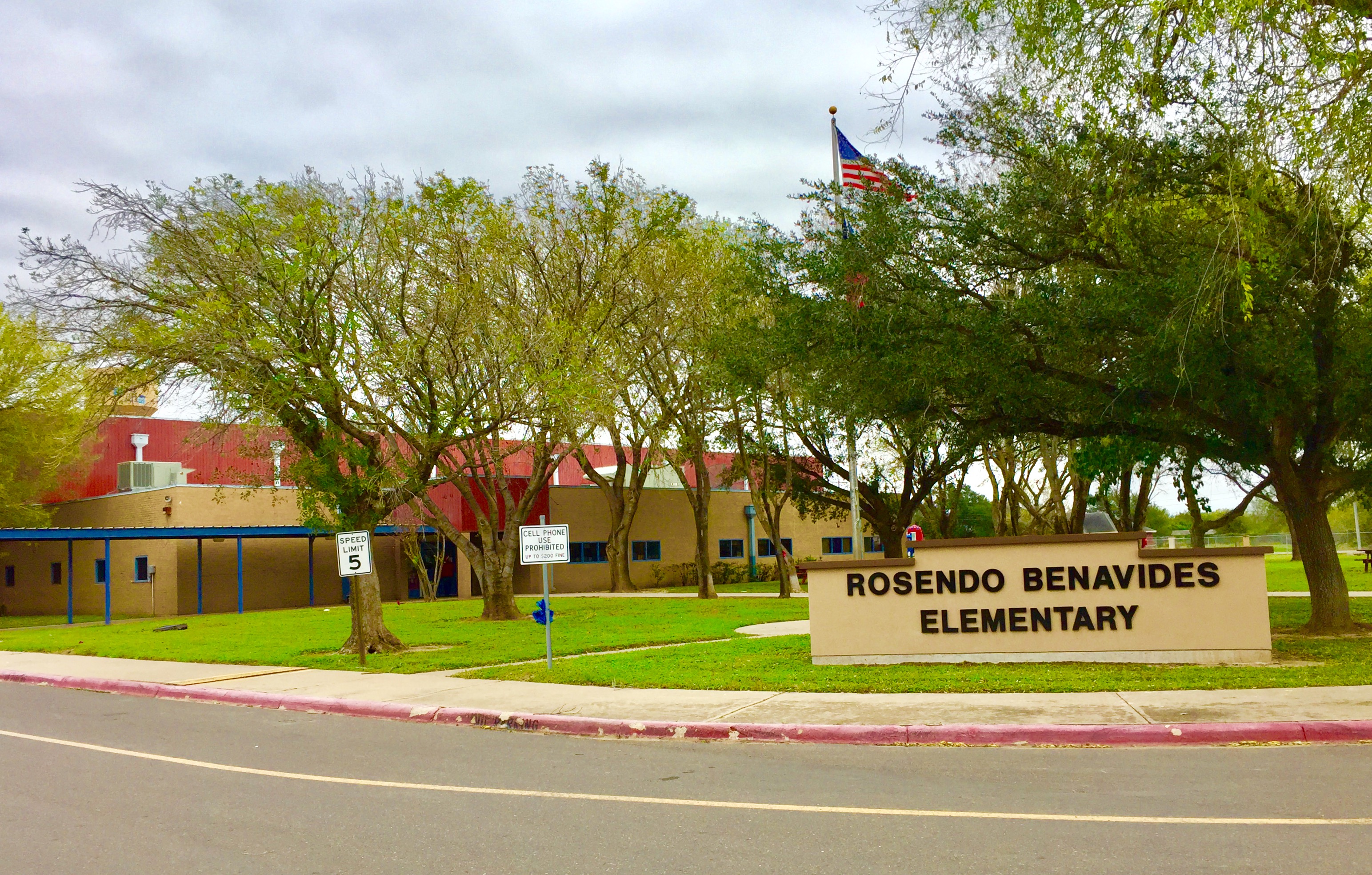Rosendo Benavides Elementary - Home