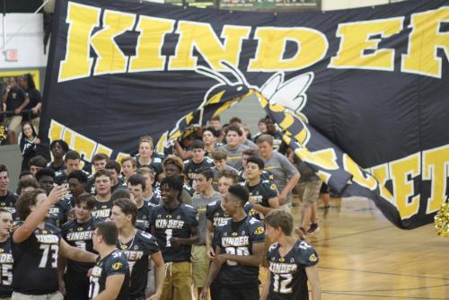 Kinder High - Football