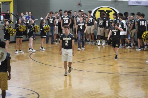 Kinder High - Football