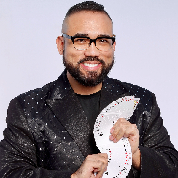 DELIRIOUS COMEDY CLUB | HOUSE OF MAGIC Justin Rivera