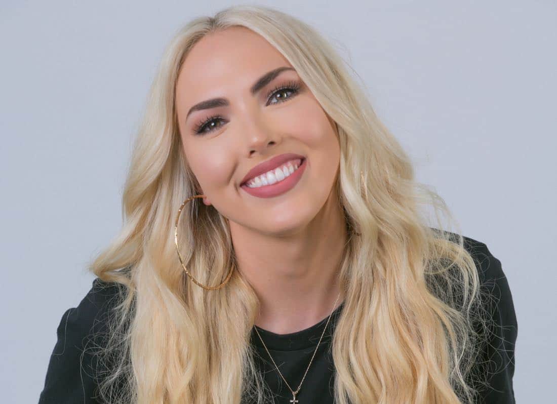 EXCLUSIVE : TRY IT Scoop: Turning The Spotlight On Singer Sabryna | SEAT42F