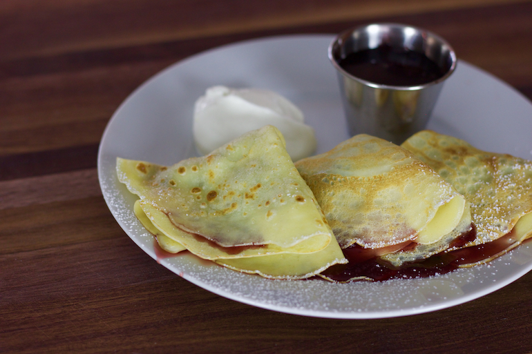 Easy Homemade Crepes in 12 Minutes