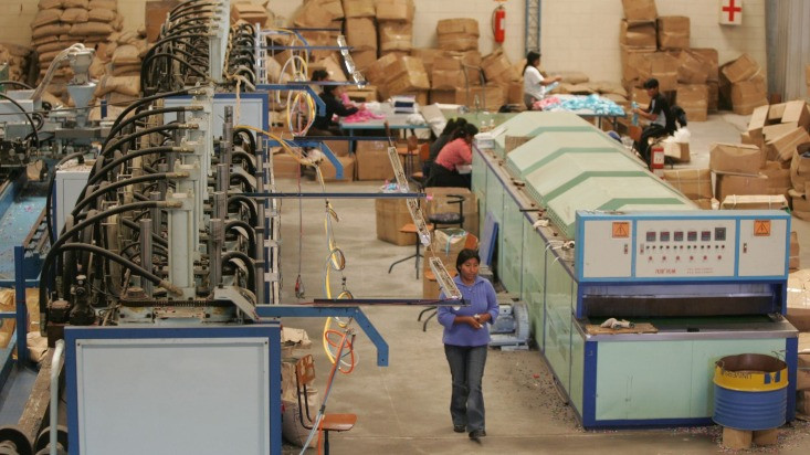 Perú cayó 8 puestos en el ranking Doing Business 2020 | Semana Económica