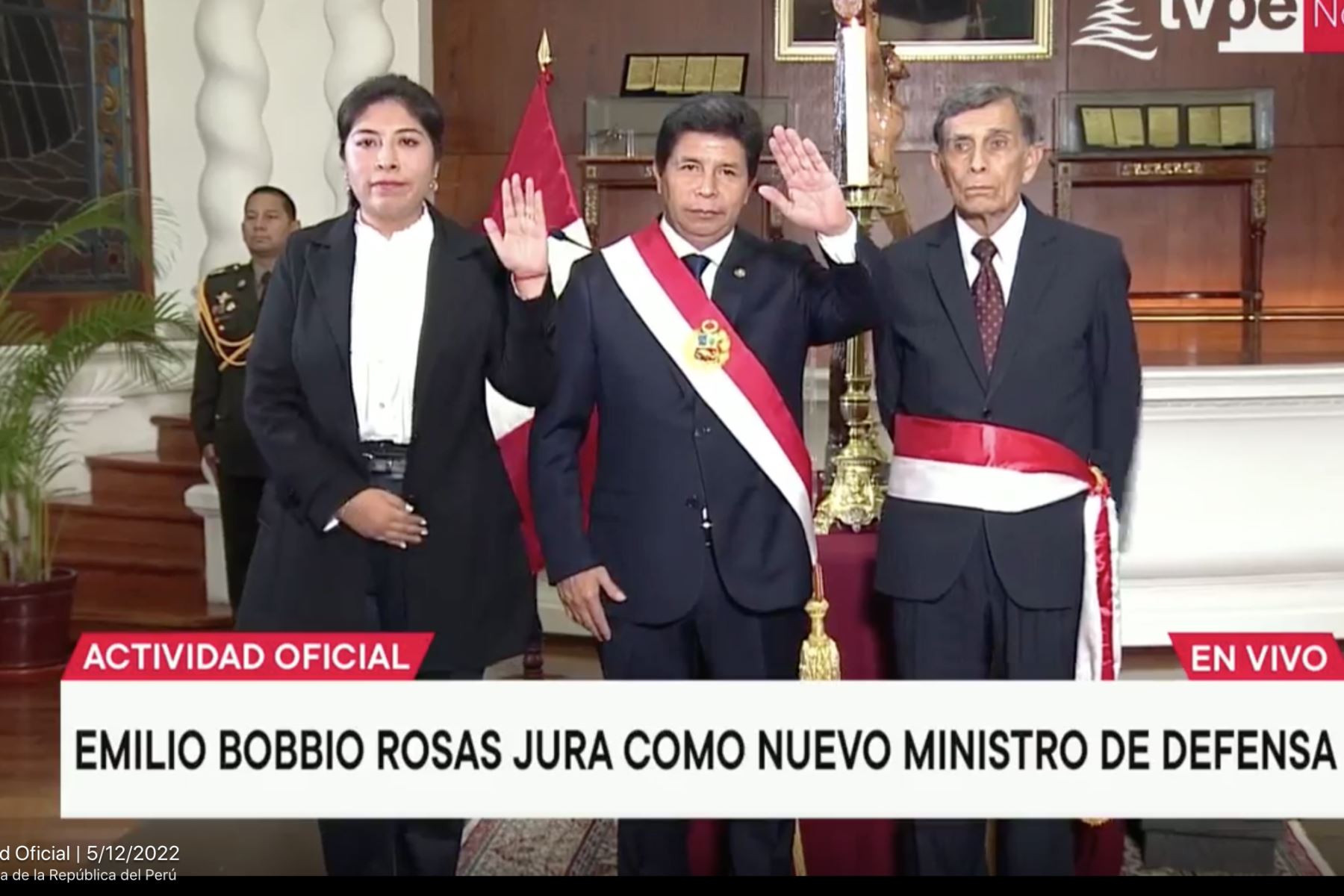 Emilio Bobbio juró como ministro de Defensa luego de la renuncia de ...