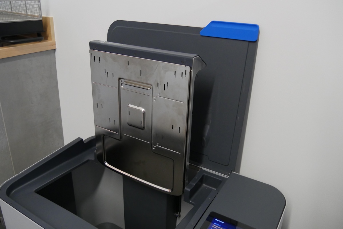 Installing and using the Form Wash L Universal Build Platform Adapter