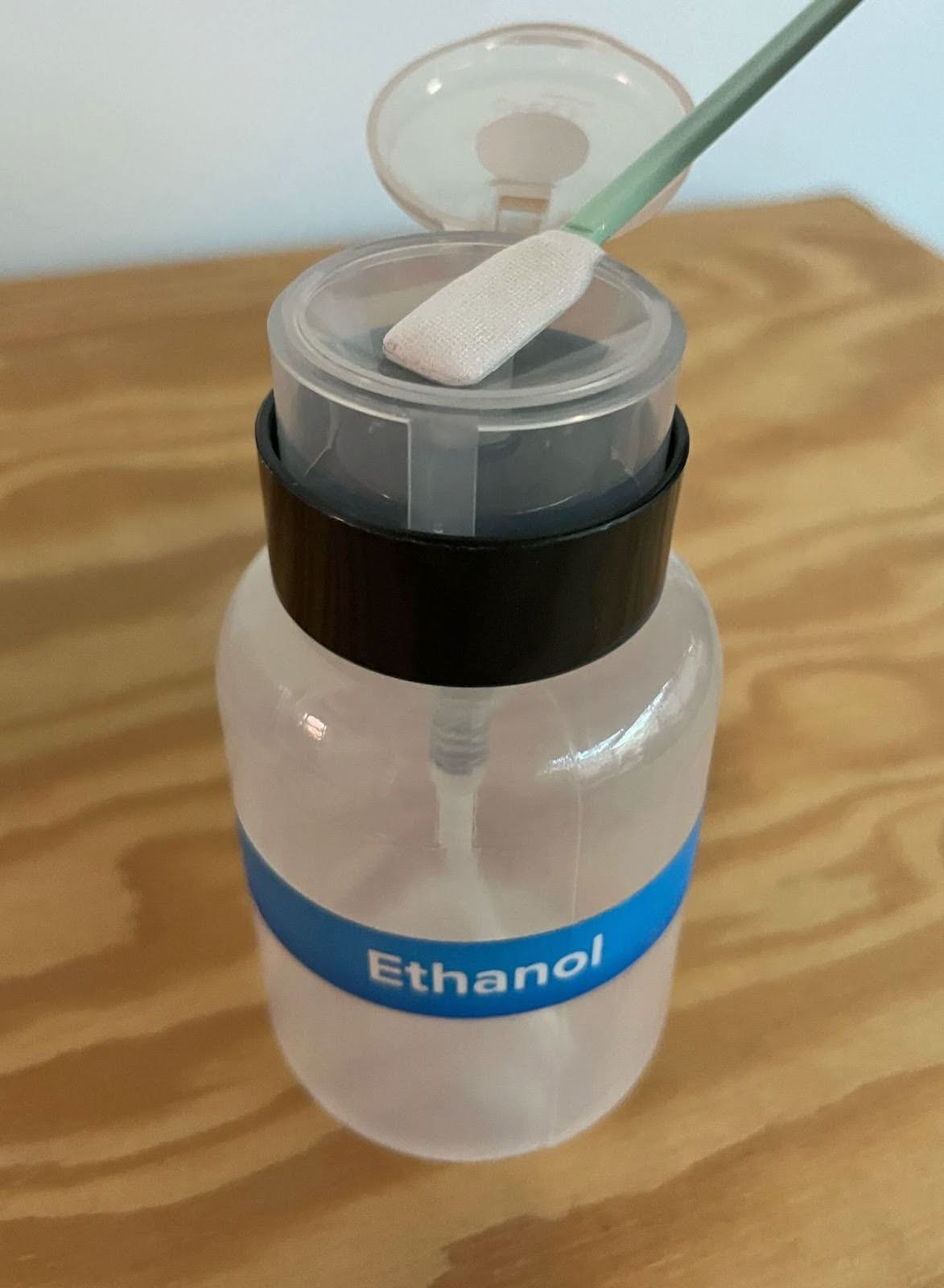 Cleaning the Fuse 1's camera lens