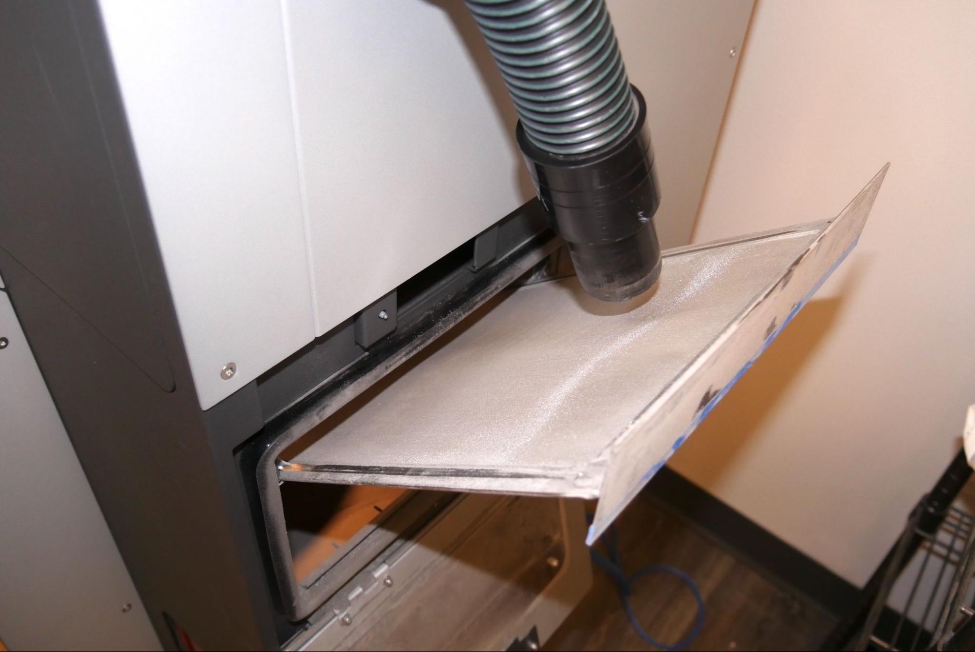 Cleaning the Fuse Blast's media filter mesh