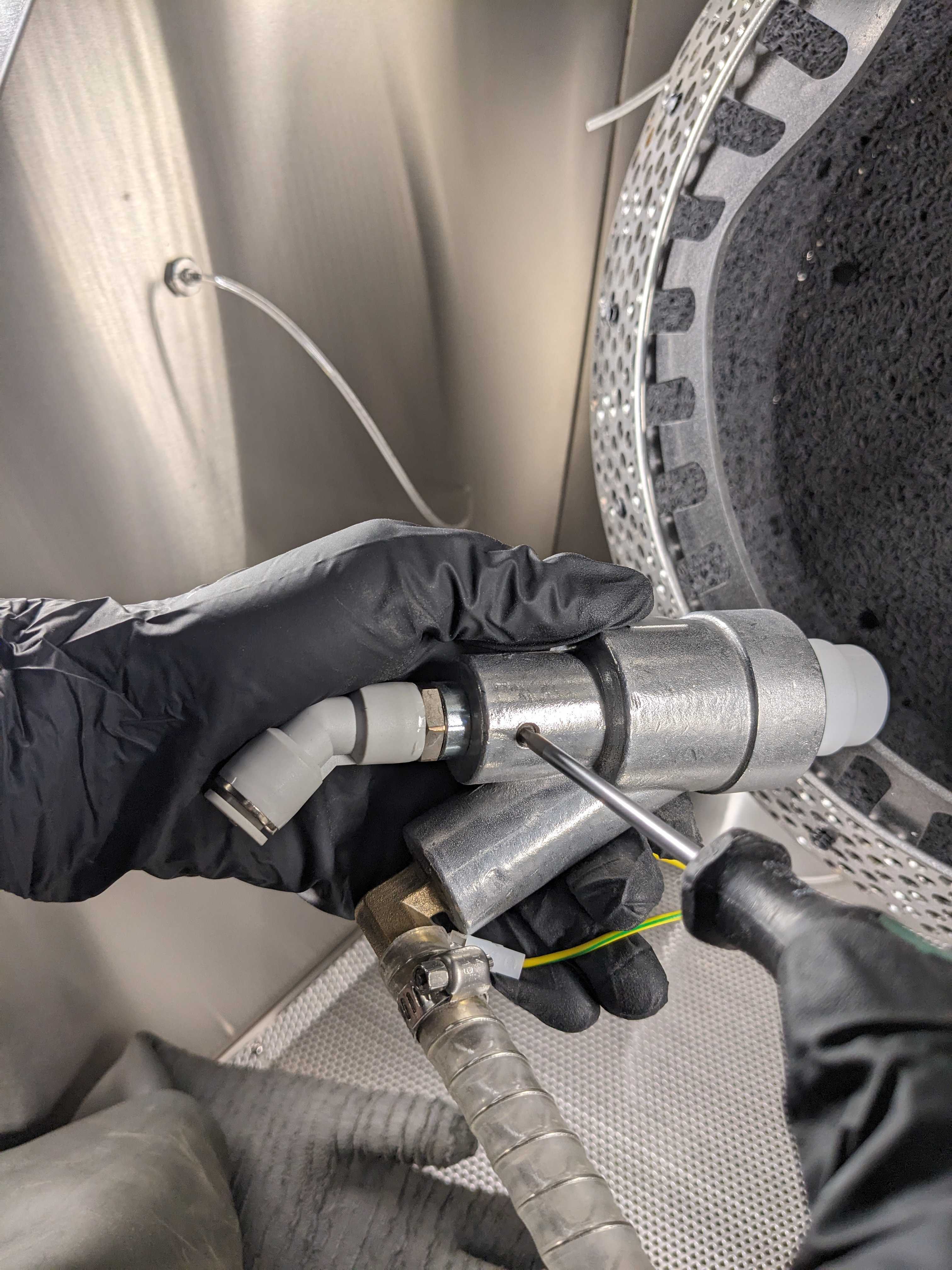 Replacing the Fuse Blast blast orifice