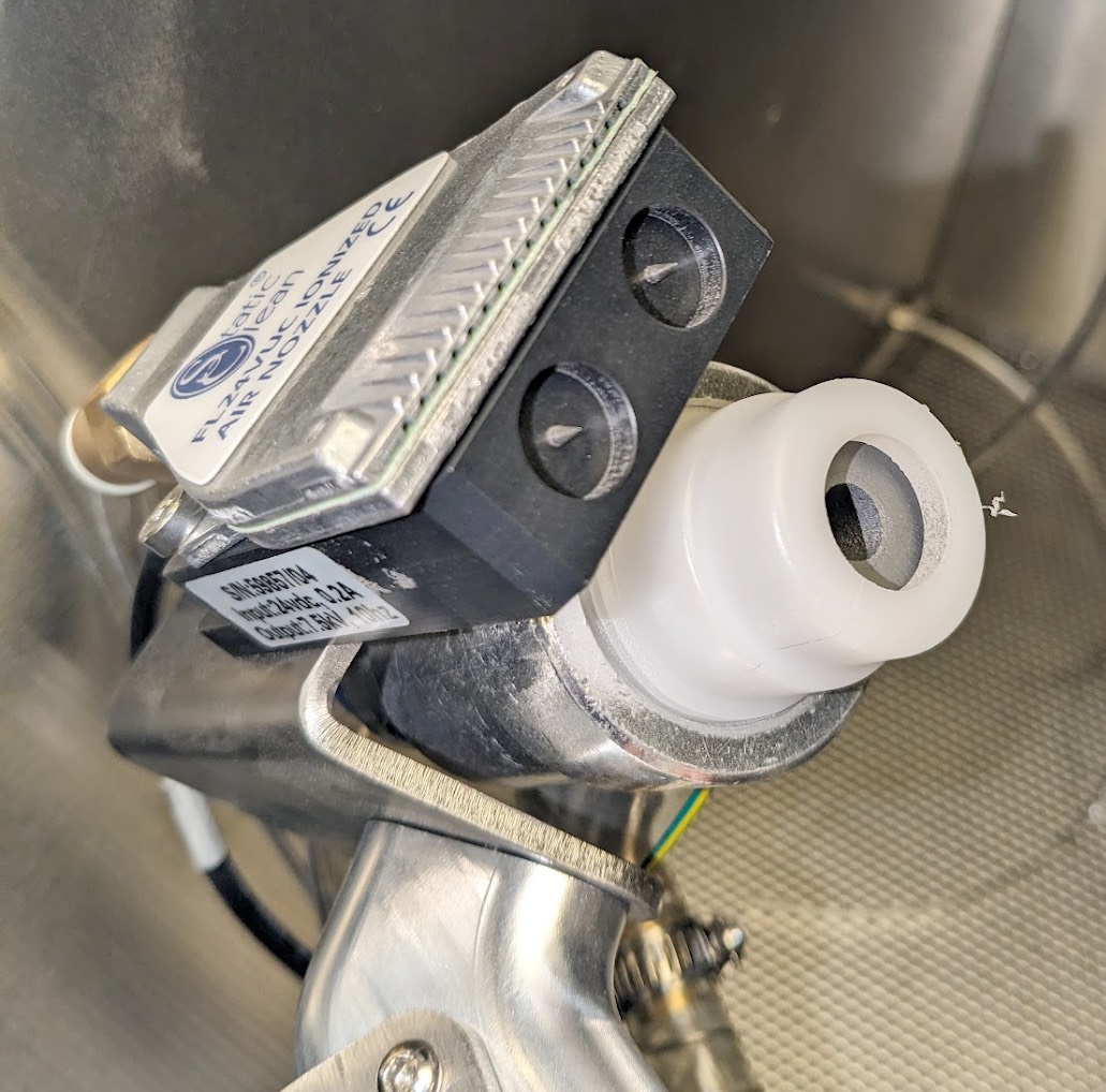 Maintaining the Fuse Blast ionizer