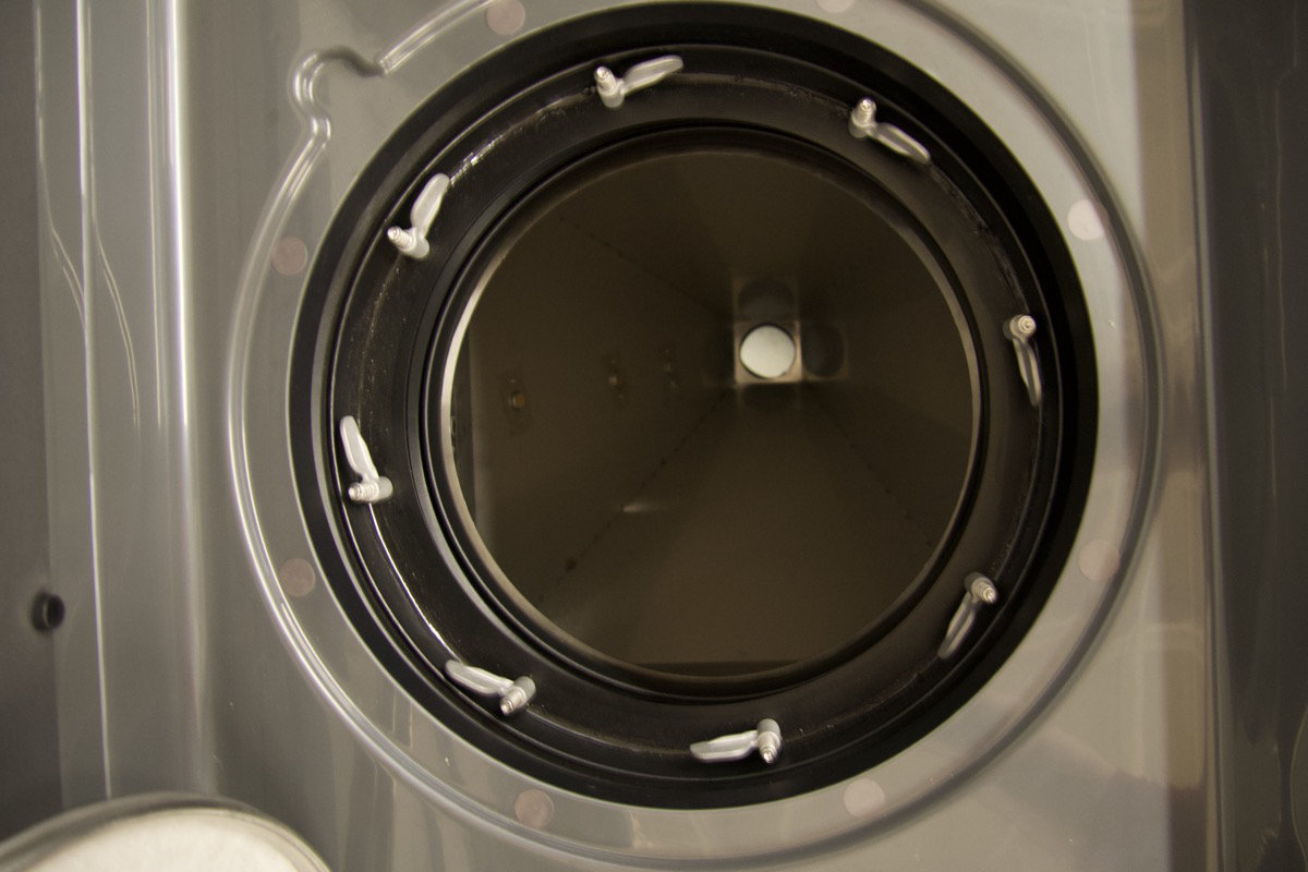 Fuse Siftからパウダーを完全に除去するクリーニング