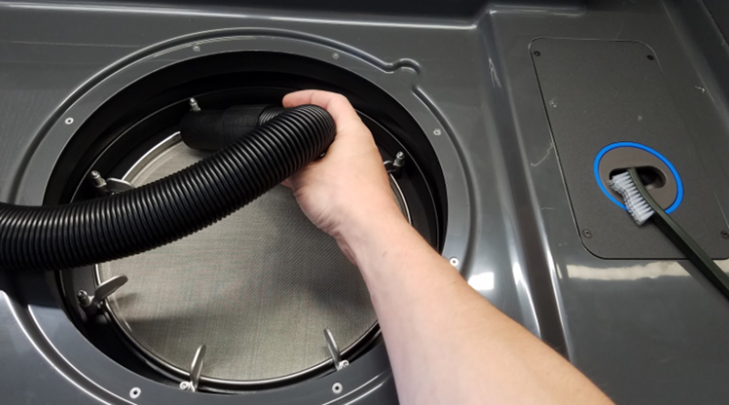 Cleaning all powder out of a Fuse Sift