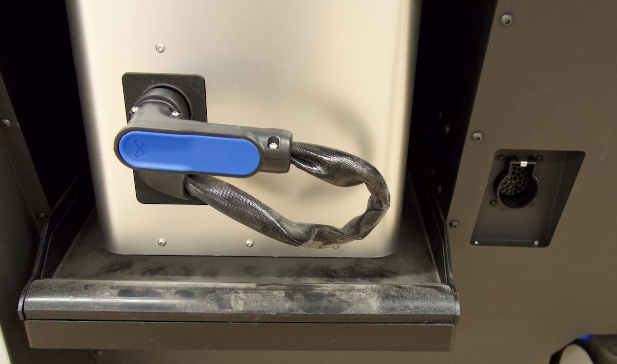 Inserting and removing a build chamber (Fuse Sift)