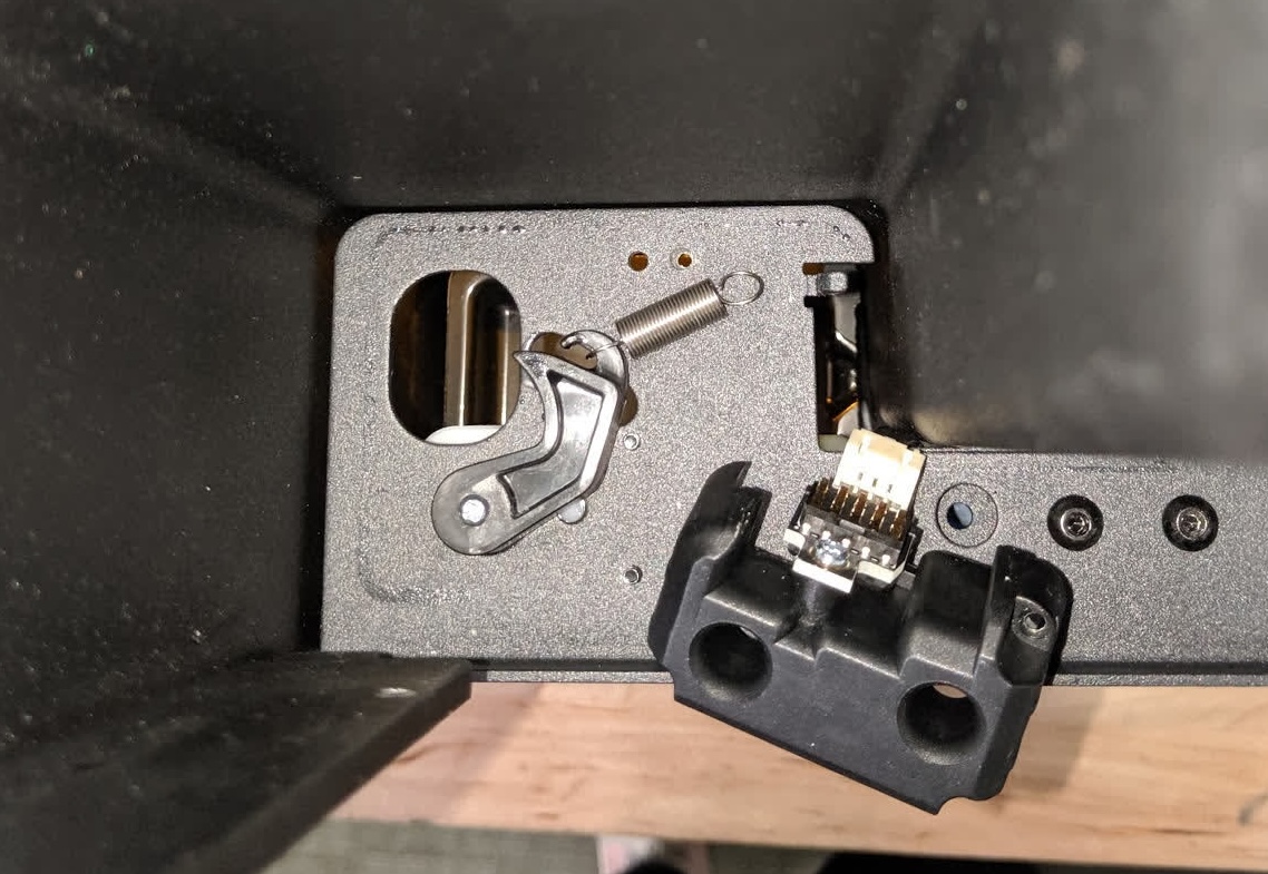 Replacing the Form 3 cartridge dispense spring