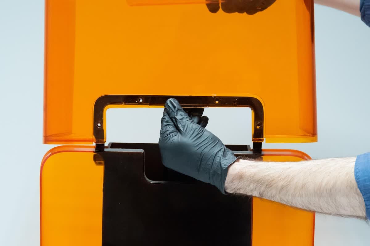 Replacing the Form 3 cover