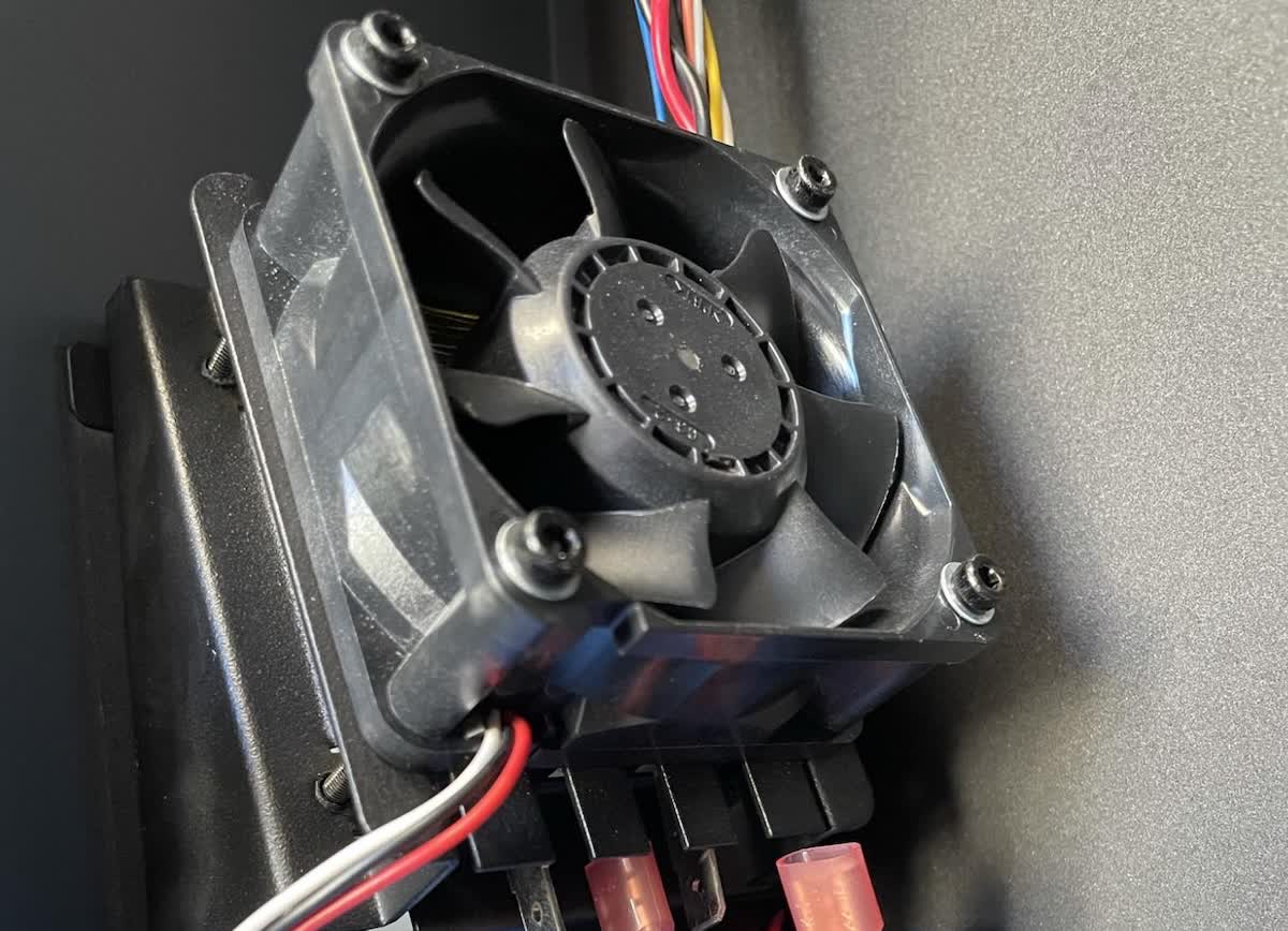 Replacing the Form 3L front heater assembly