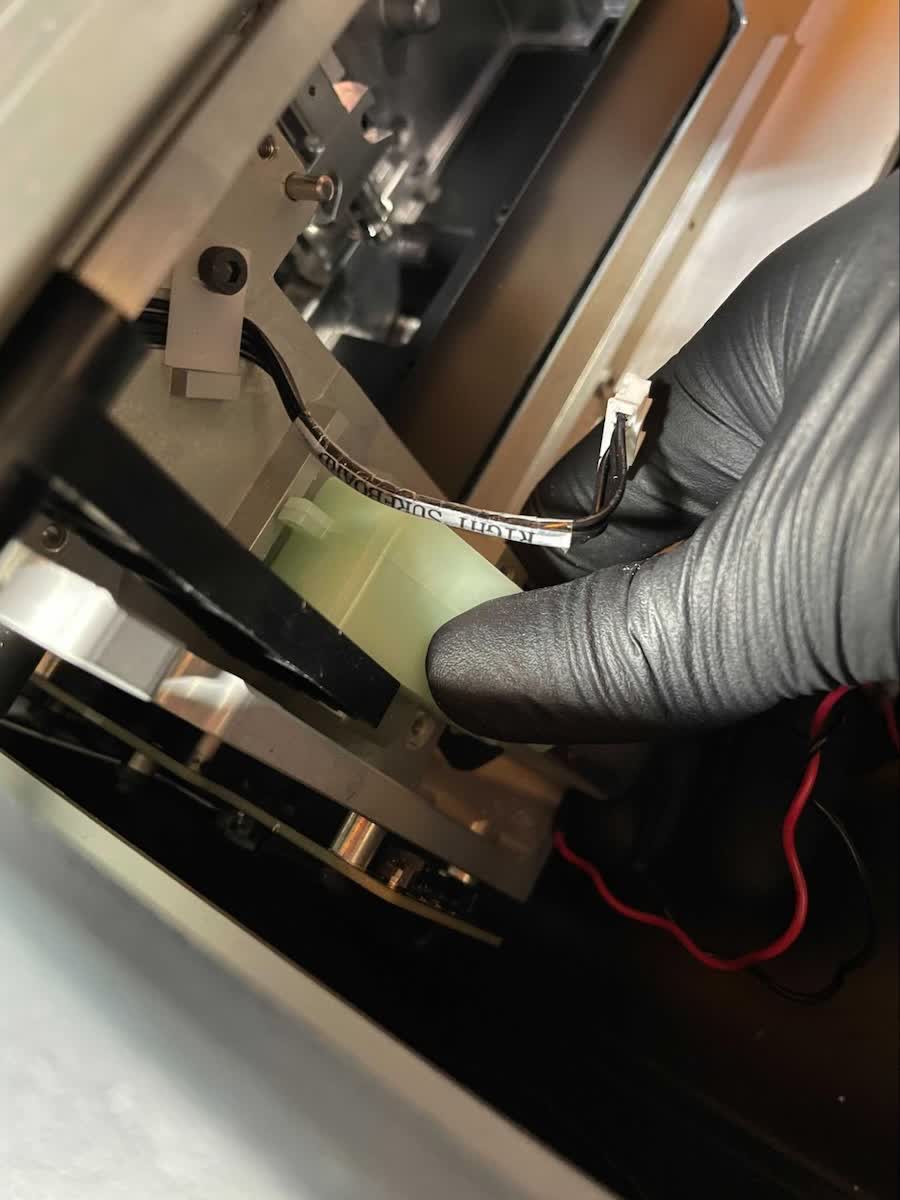 Replacing the Form 3L mixer motor and coupler