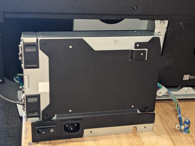 Replacing the Form 4L power supply