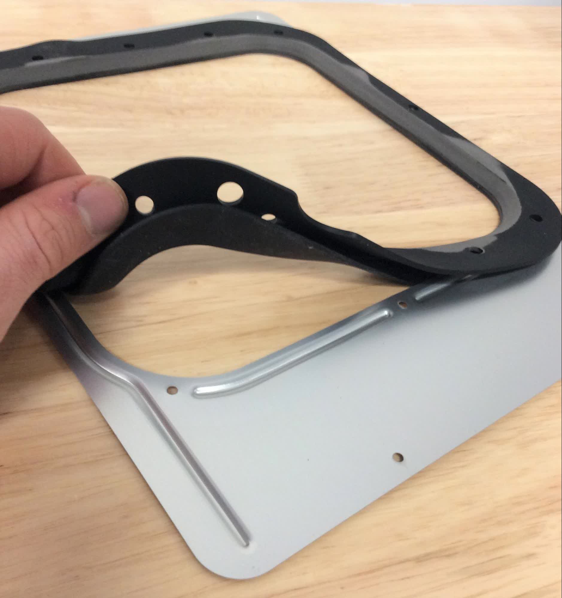 Replacing the Fuse 1 generation build chamber external frame gasket