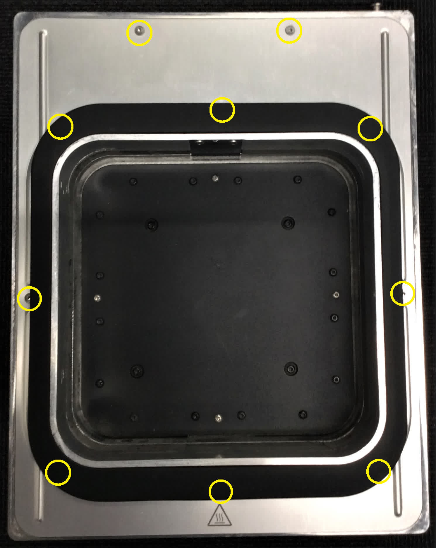 Replacing the Fuse 1 generation build chamber external frame gasket