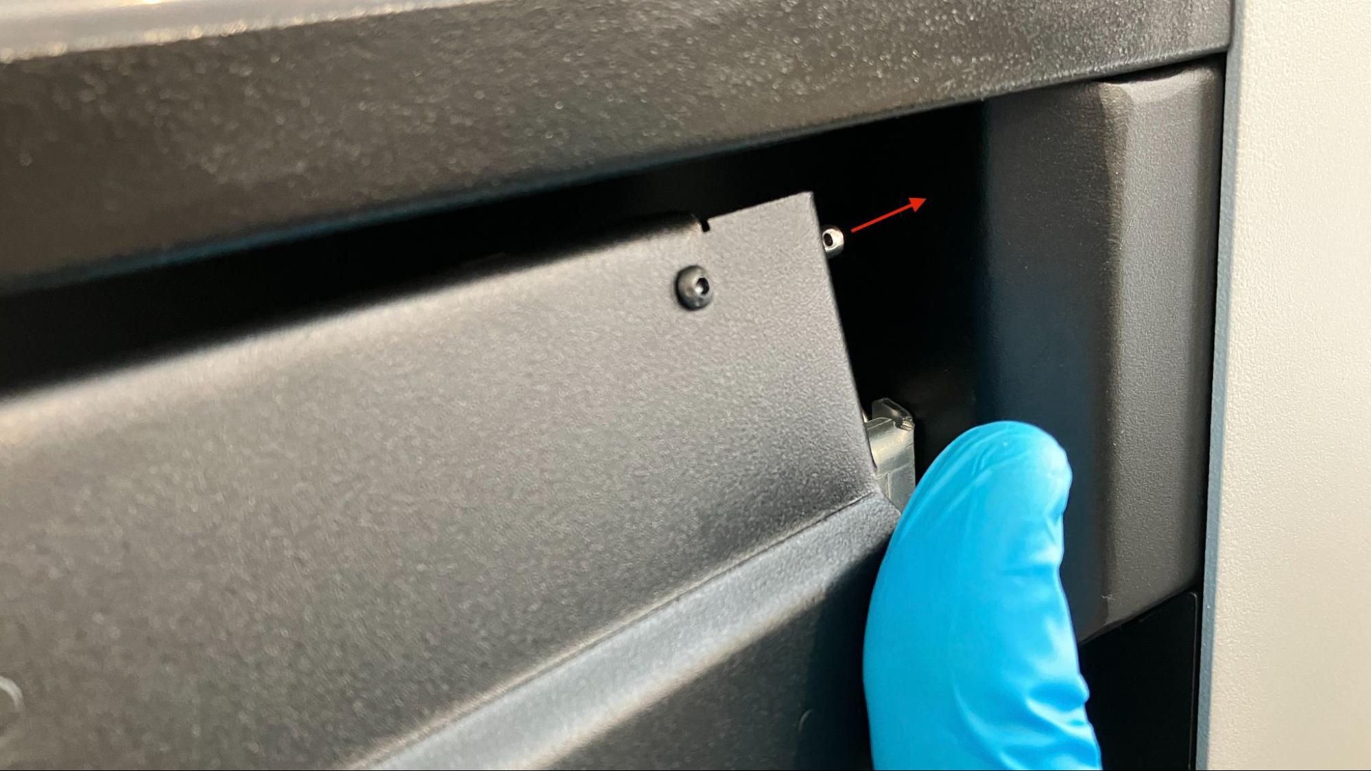 Replacing the Fuse Sift build chamber latch