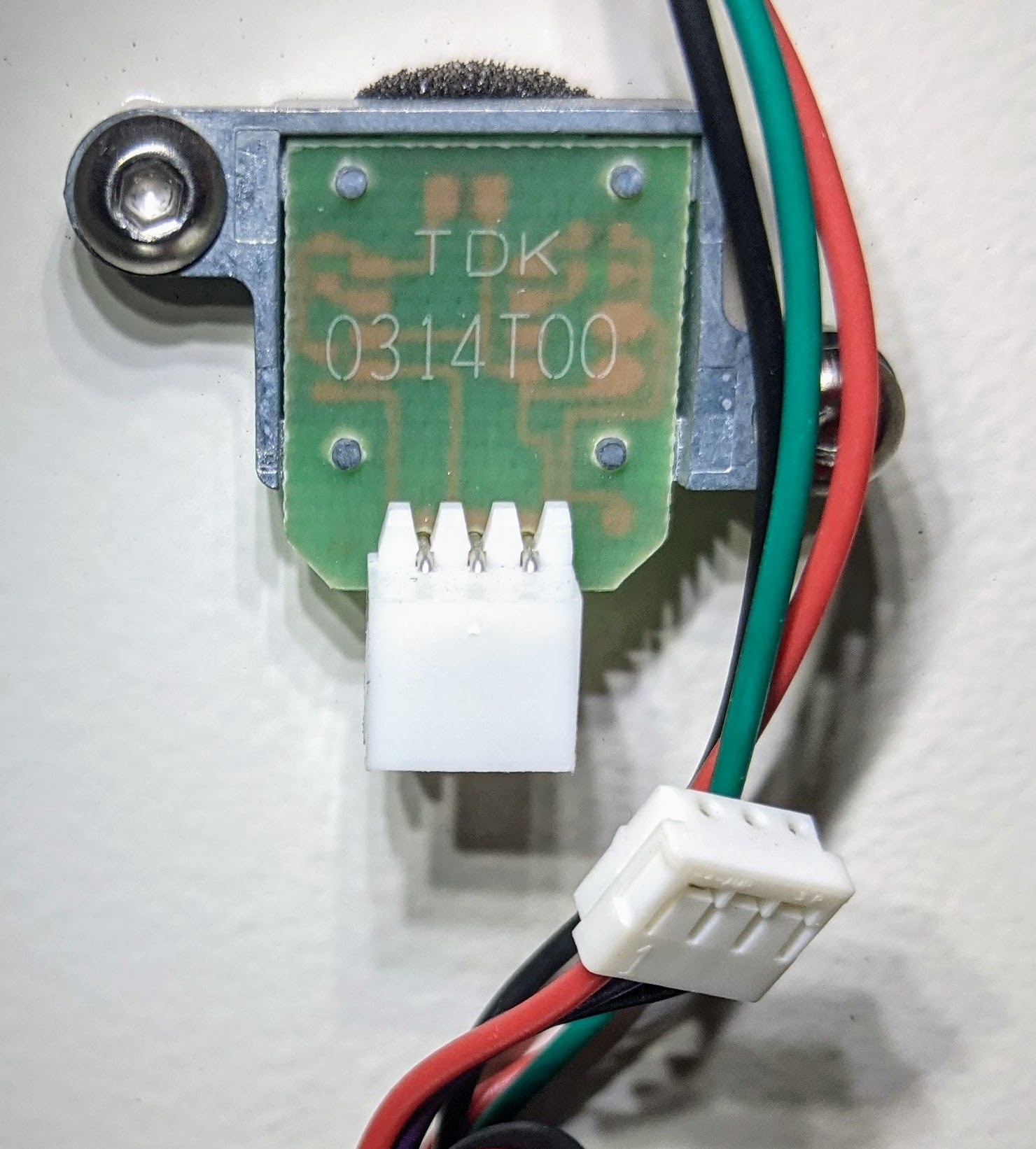 Replacing the Fuse Sift powder sensors