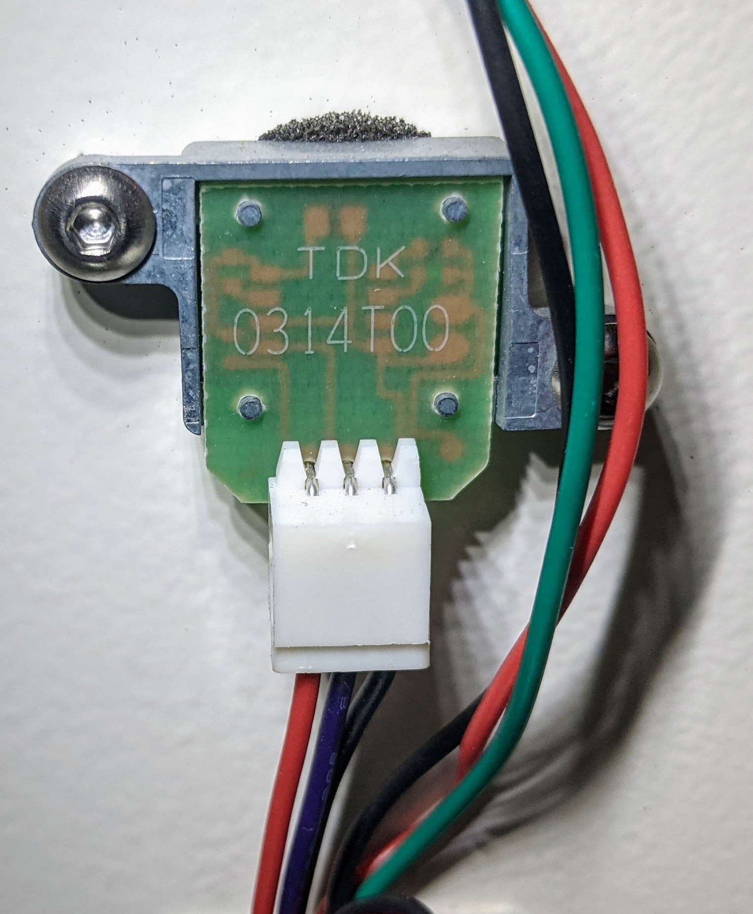 Replacing the Fuse Sift powder sensors
