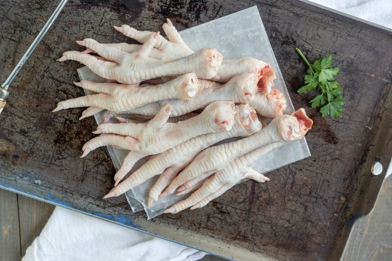 Ethically Raised Chicken Feet - Seven Sons Farms