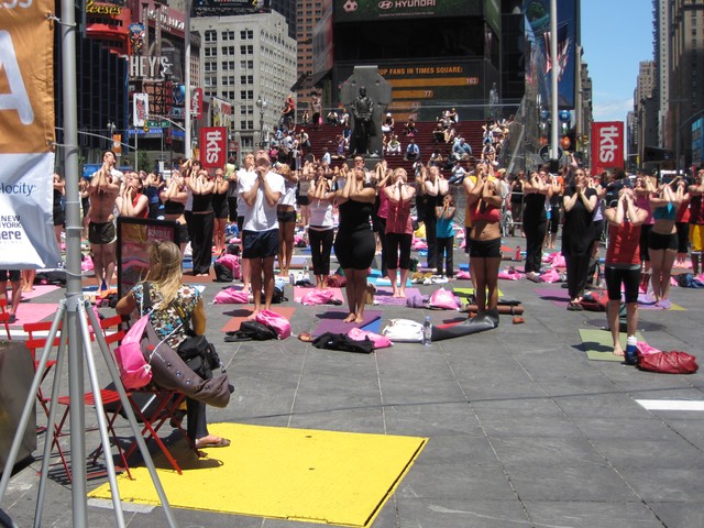 Times Square Yoga Session Welcomes the First Day of Summer - Manhattan ...