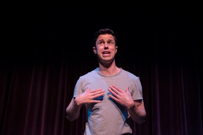 Dan Hoyle takes on the digital world in 'Each and Every Thing' | Datebook