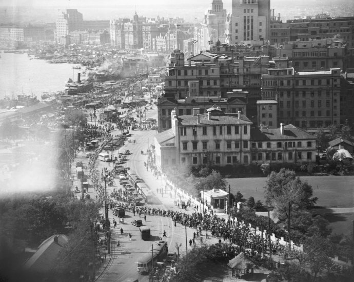 The great escape: 'Last Boat Out of Shanghai,' by Helen Zia | Datebook