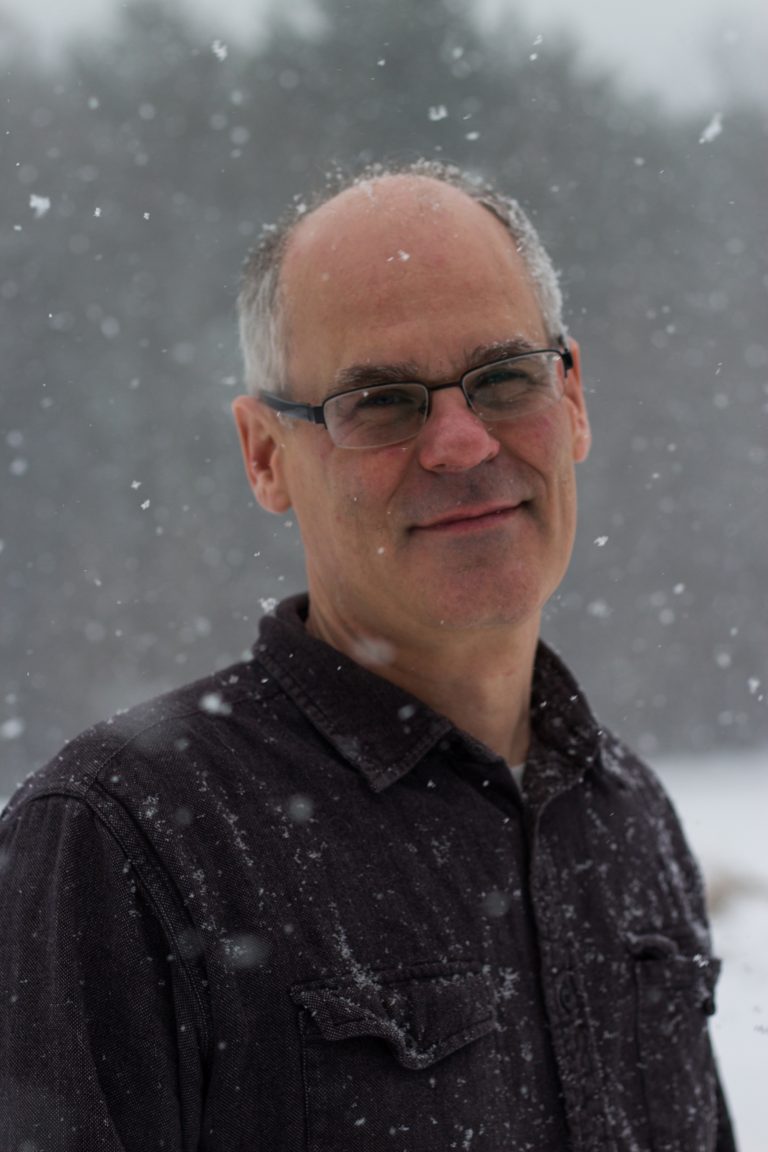 James Sturm's graphic novel 'Off Season' makes political divide ...