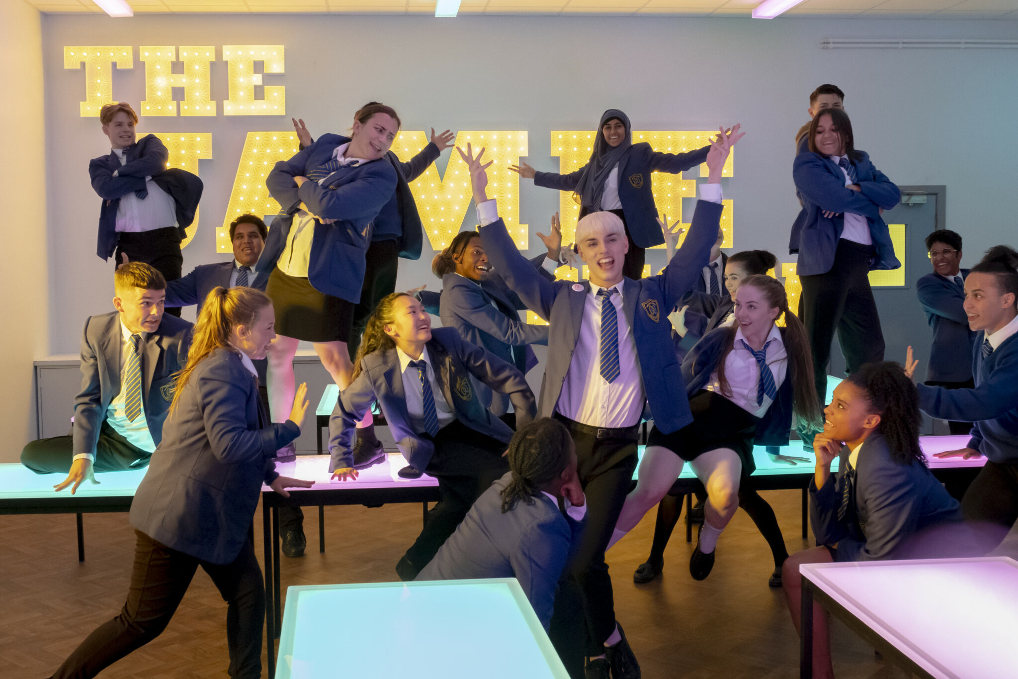 Review: 'Everybody’s Talking About Jamie' an ode to aspiring drag ...