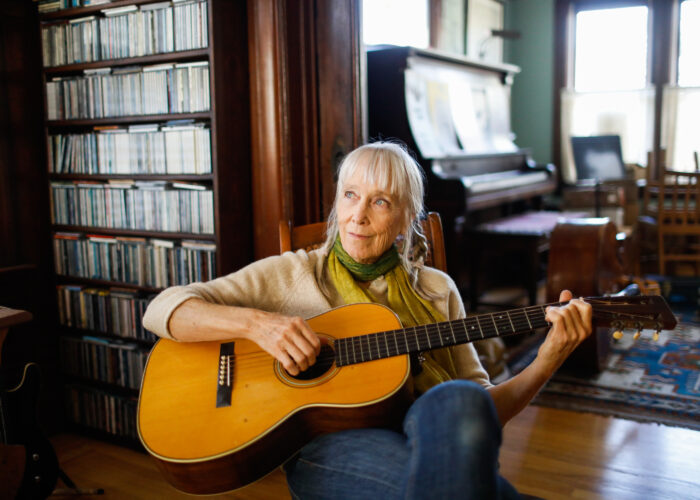 Bluegrass musicians lend a hand — and a voice — to Berkeley icon Laurie ...