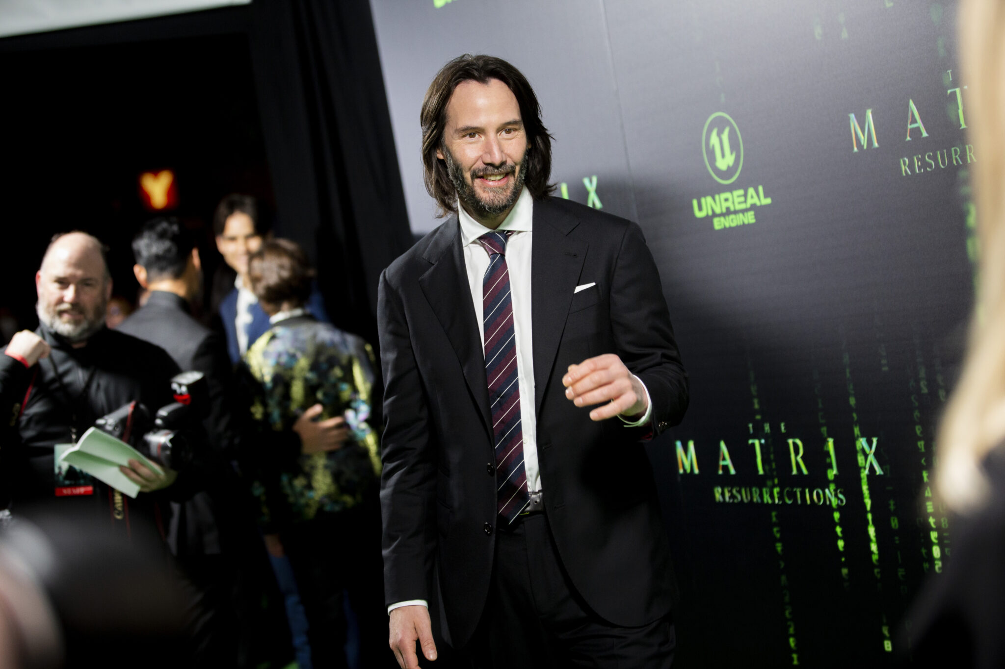 Star-studded 'Matrix Resurrections' U.S. premiere in San Francisco a ...