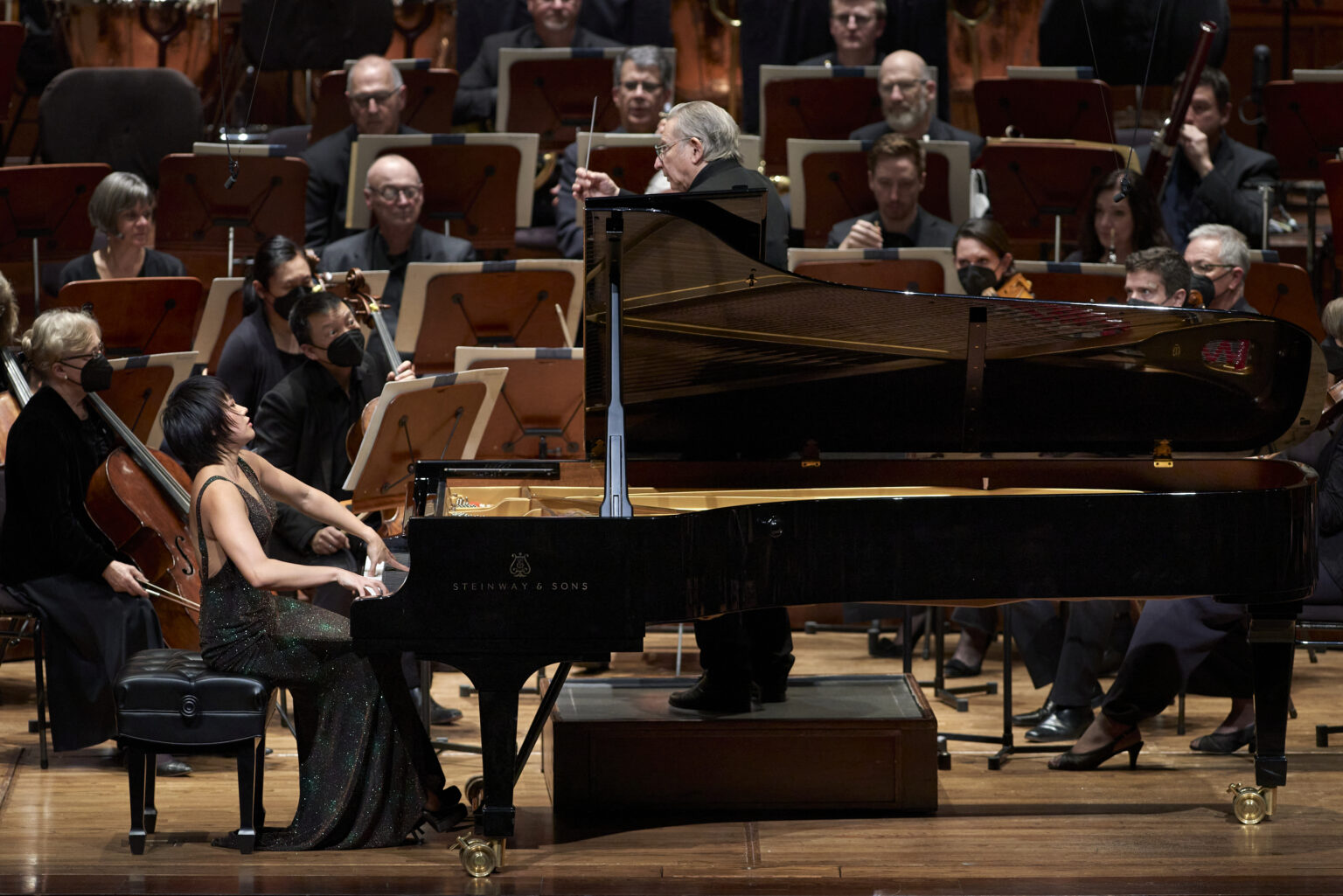 Review: Pianist Yuja Wang turns in a dazzling performance with S.F ...