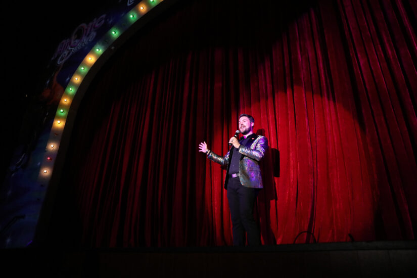 Review: 'AirOtic Soirée' showcases Chinatown's Great Star Theater in ...