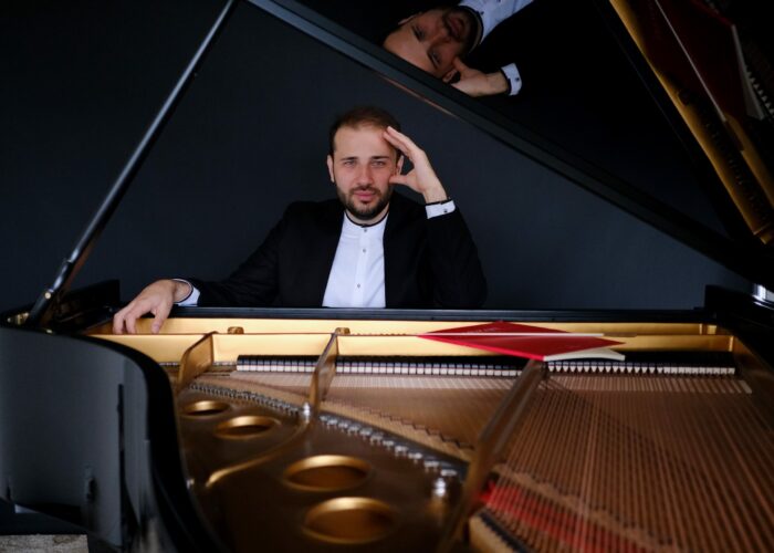 Pianist Khristenko gives a benefit recital in S.F. for Ukrainian ...