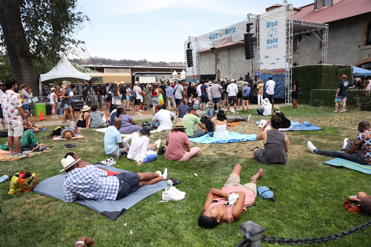 Dave Chappelle presides over historic weekend of music, laughs at Napa ...