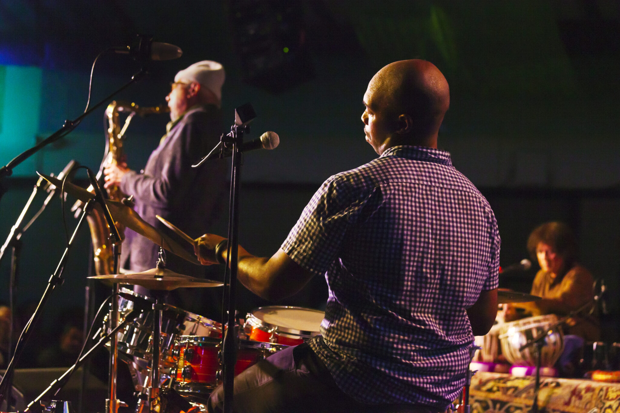 Jazz Master Charles Lloyd, in a late-career resurgence, brings 'Trio of ...