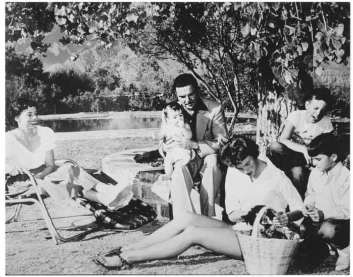 Linda Ronstadt lost her voice but found her purpose with new book ...