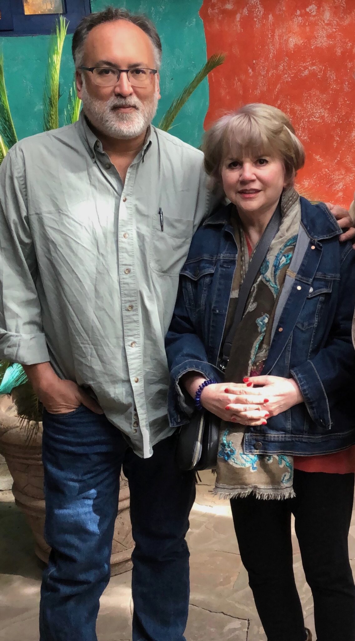 Linda Ronstadt lost her voice but found her purpose with new book ...