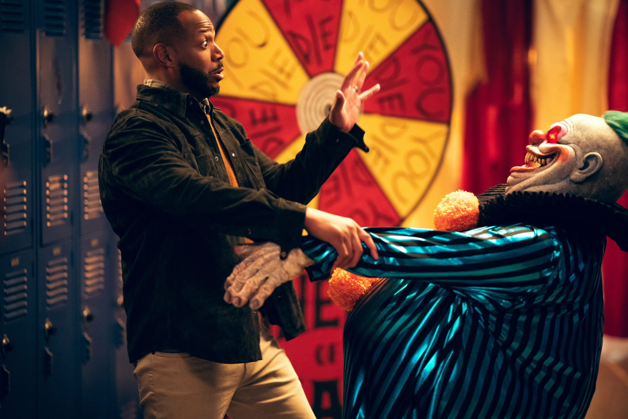 Review: Marlon Wayans fights animated Halloween decorations in Netflix ...