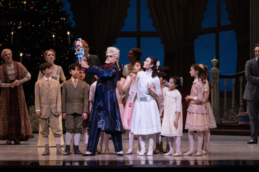 Review: S.F. Ballet's 'Nutcracker' introduces new stars to its classic ...