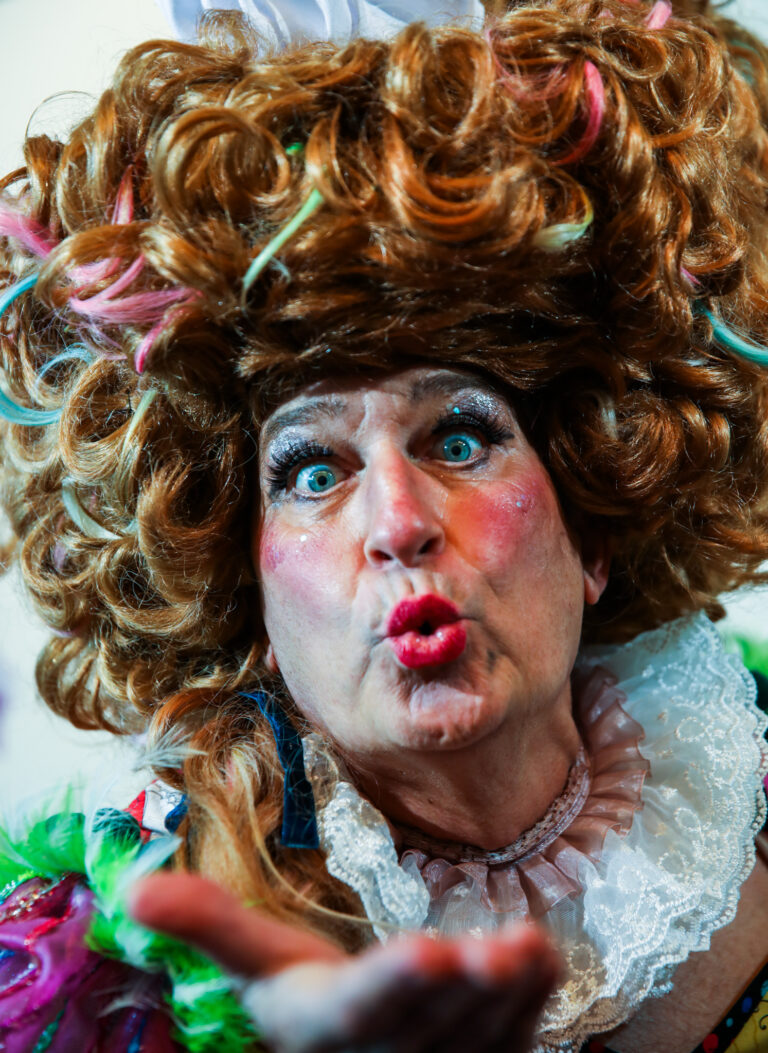 Holiday pantos are distinctly British. This S.F. theater is trying to ...