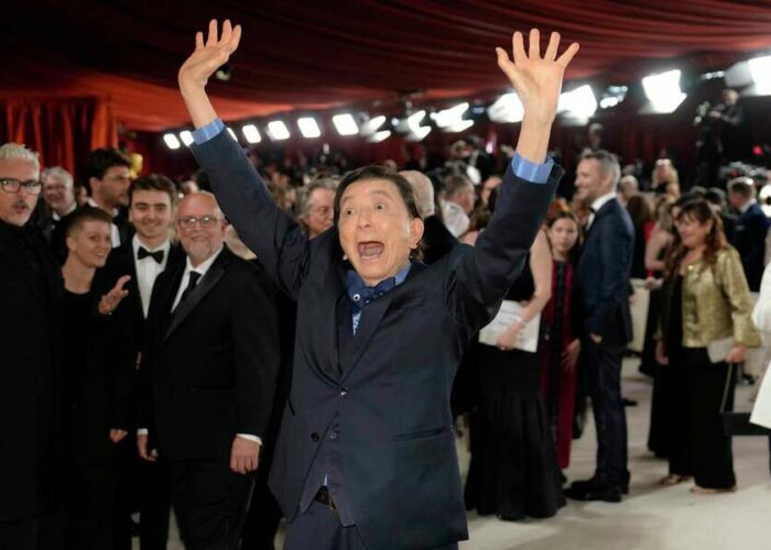 Stars arrive at Oscars looking to snap back after 'The Slap' | Datebook