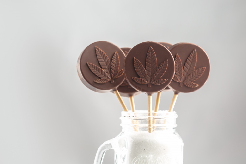 Cooking with cannabis: Melt-in-your-mouth cannabis chocolate ...