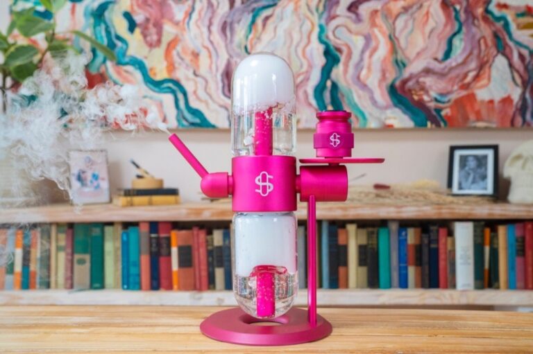 Cute bongs perfect for Barbie summer | GreenState | GreenState