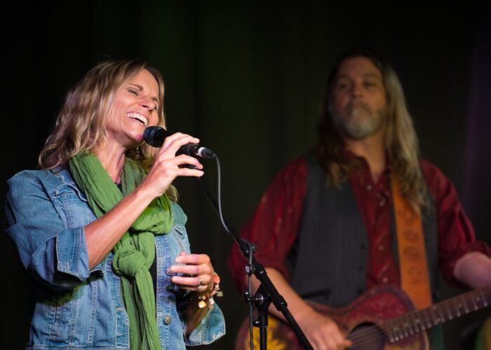 Walt & Tina Wilkins with Josh & Kristi Grider at Dosey Doe – Big Barn ...